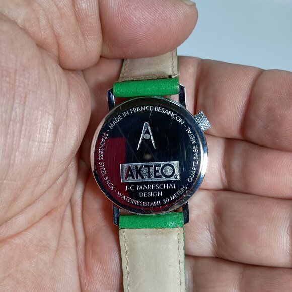 Akteo | Accessories | Rare Story Box Akteo Gardner Watch Green Leather ...